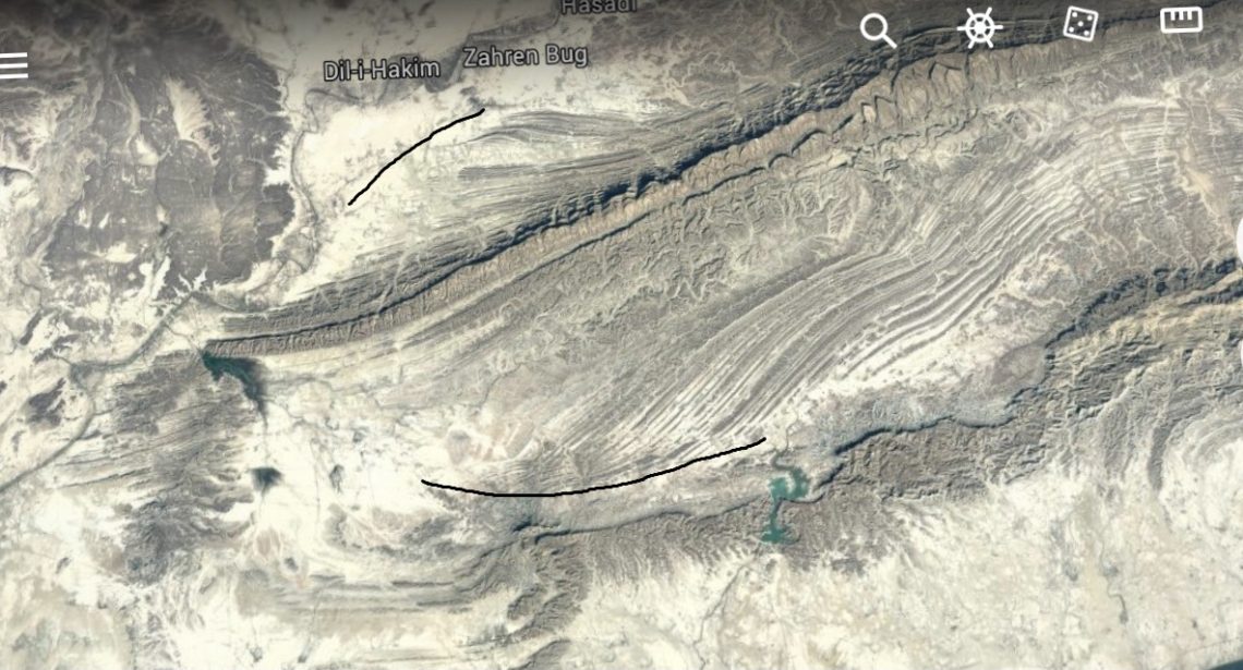 Interesting sedimentary basin structures in fold-thrust belt outcrop ...