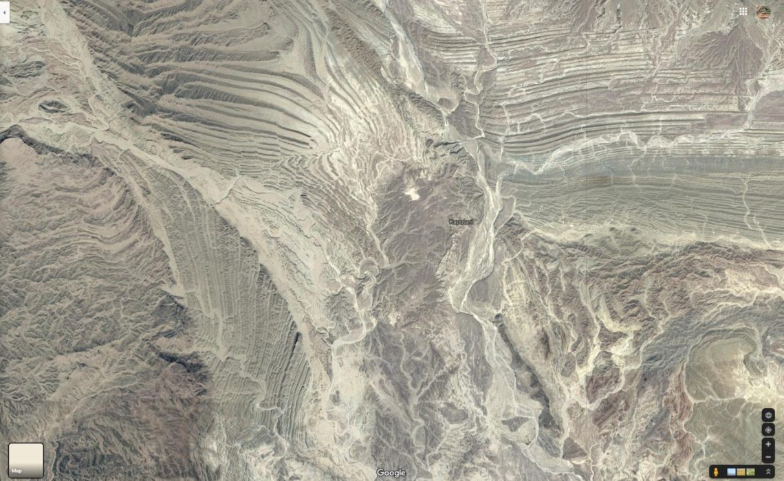 Interesting sedimentary basin structures in fold-thrust belt outcrop ...